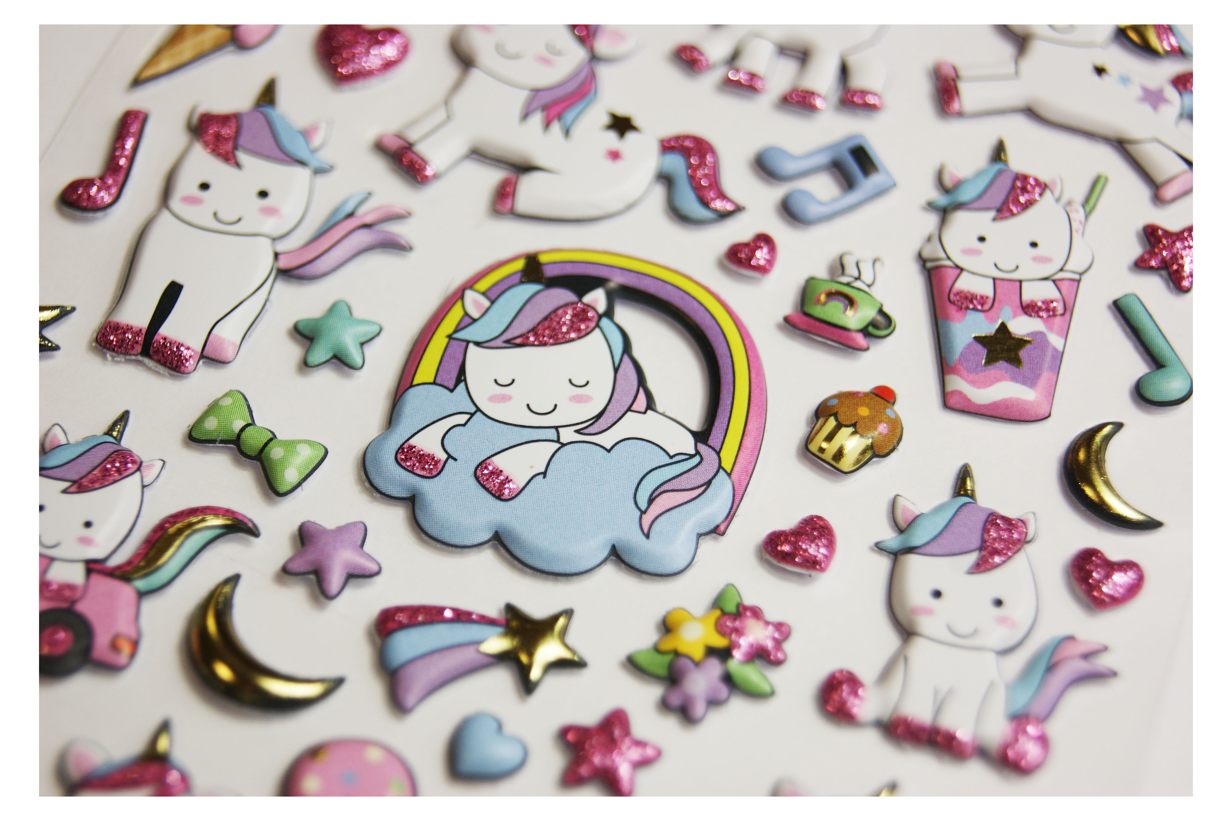 BLEŠČIČNE NALEPKE PENASTI SAMOROG TWEENY